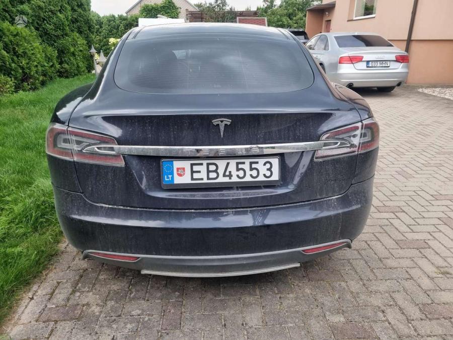 Zils Tesla Model S 2014 Tauragė, ar dzinēja tilpumu 0.00 L un nobraukumu 150 tūkst. km par 10700 €, foto 7 vietnē AUTOMOTO.COM.LV