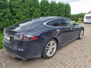 Zils Tesla Model S 2014 Tauragė, ar dzinēja tilpumu 0.00 L un nobraukumu 150 tūkst. km par 10700 €, foto 9 vietnē AUTOMOTO.COM.LV