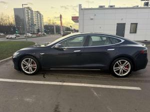 Zils Tesla Model S 2015 Kauņa, ar dzinēja tilpumu 0.00 L un nobraukumu 243 tūkst. km par 15300 €, foto 6 vietnē AUTOMOTO.COM.LV