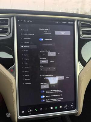 Zils Tesla Model S 2015 Kauņa, ar dzinēja tilpumu 0.00 L un nobraukumu 243 tūkst. km par 15300 €, foto 10 vietnē AUTOMOTO.COM.LV