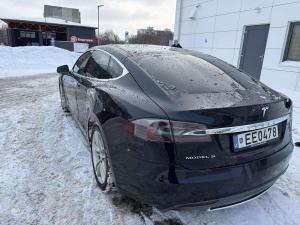 Zils Tesla Model S 2015 Kauņa, ar dzinēja tilpumu 0.00 L un nobraukumu 237 tūkst. km par 14999 €, foto 2 vietnē AUTOMOTO.COM.LV