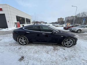 Zils Tesla Model S 2015 Kauņa, ar dzinēja tilpumu 0.00 L un nobraukumu 237 tūkst. km par 14999 €, foto 3 vietnē AUTOMOTO.COM.LV