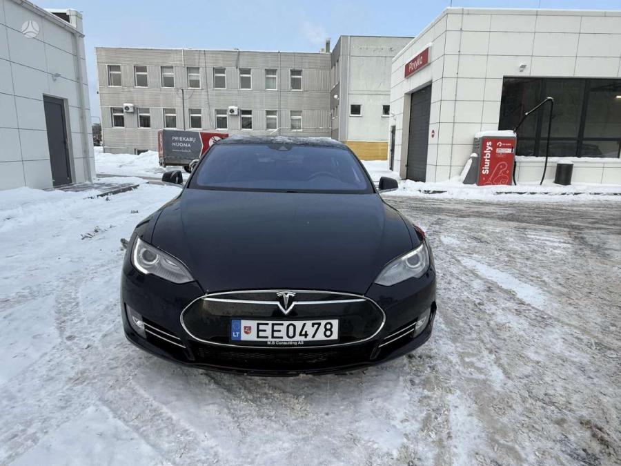 Zils Tesla Model S 2015 Kauņa, ar dzinēja tilpumu 0.00 L un nobraukumu 237 tūkst. km par 14999 €, foto 12 vietnē AUTOMOTO.COM.LV