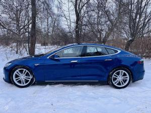 Blue Tesla Model S 2015 in Siauliai, with an engine capacity of 0.00 L and mileage of 233 thousand km for 15250 €, photo  on AUTOMOTO.COM.LV