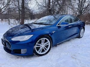 Blue Tesla Model S 2015 in Siauliai, with an engine capacity of 0.00 L and mileage of 233 thousand km for 15150 €, photo  on AUTOMOTO.COM.LV