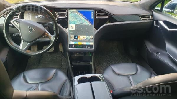 Blue Tesla Model S 2015 in Jurmala, with an engine capacity of 0.00 L and mileage of 161 thousand km for 14900 €, photo 4 on AUTOMOTO.COM.LV