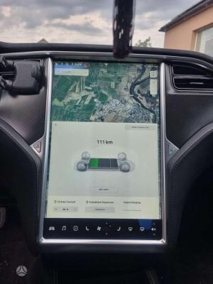 Blue Tesla Model S 2015 in Taurage, with an engine capacity of 0.00 L and mileage of 150 thousand km for 10600 €, photo 16 on AUTOMOTO.COM.LV