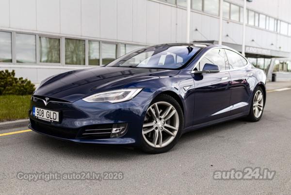 Blue Tesla Model S 2016 in Tallinn, with an engine capacity of 0.00 L and mileage of 207 thousand km for 22000 €, photo 3 on AUTOMOTO.COM.LV