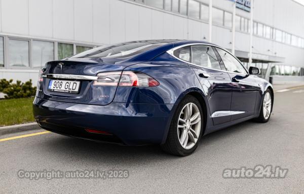 Blue Tesla Model S 2016 in Tallinn, with an engine capacity of 0.00 L and mileage of 207 thousand km for 22000 €, photo 5 on AUTOMOTO.COM.LV