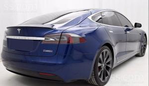 Zils Tesla Model S 2017 Rīga, ar dzinēja tilpumu 0.00 L un nobraukumu 137 tūkst. km par 29900 €, foto 2 vietnē AUTOMOTO.COM.LV
