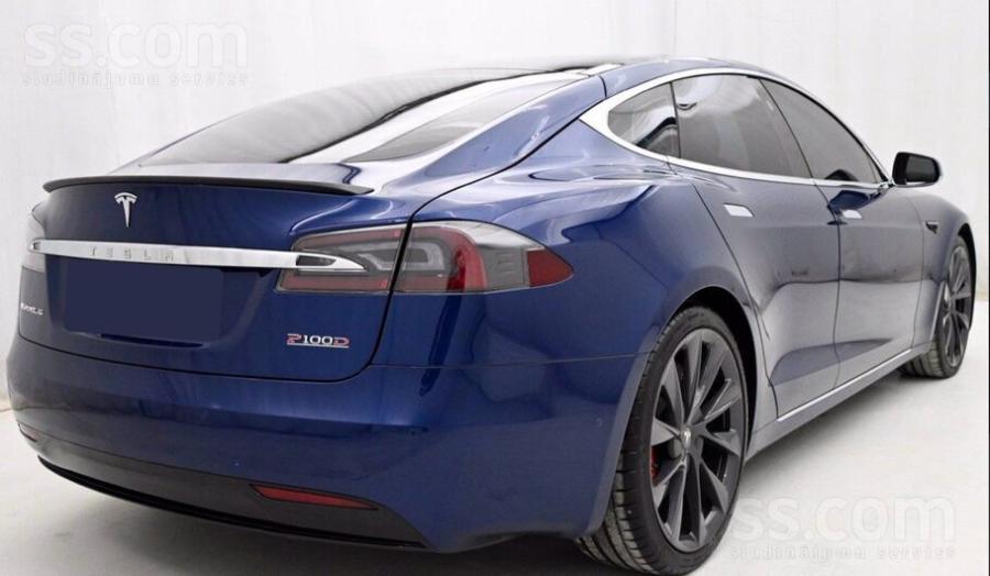 Zils Tesla Model S 2017 Rīga, ar dzinēja tilpumu 0.00 L un nobraukumu 137 tūkst. km par 29900 €, foto 2 vietnē AUTOMOTO.COM.LV