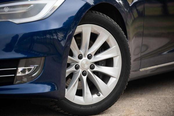 Zils Tesla Model S 2017 Kauņa, ar dzinēja tilpumu 0.00 L un nobraukumu 123 tūkst. km par 22000 €, foto 6 vietnē AUTOMOTO.COM.LV