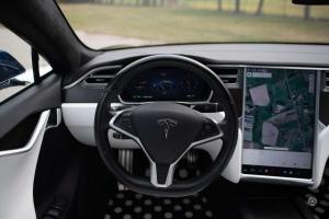 Синий Тесла Модель С 2017 в Каунас, объемом двигателя 0.00 л и пробегом 123 тыс. км за 22000 €, фото 33 на AUTOMOTO.COM.LV