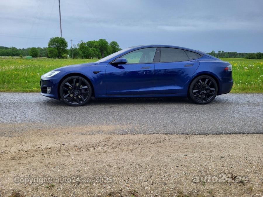 Zils Tesla Model S 2018 Tallina, ar dzinēja tilpumu 0.00 L un nobraukumu 248 tūkst. km par 21000 €, foto 2 vietnē AUTOMOTO.COM.LV