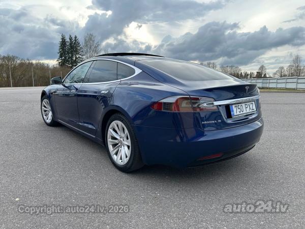 Zils Tesla Model S 2018 Tartu, ar dzinēja tilpumu 0.00 L un nobraukumu 130 tūkst. km par 24999 €, foto 2 vietnē AUTOMOTO.COM.LV