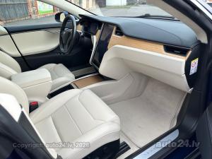 Zils Tesla Model S 2018 Tartu, ar dzinēja tilpumu 0.00 L un nobraukumu 130 tūkst. km par 24999 €, foto 9 vietnē AUTOMOTO.COM.LV