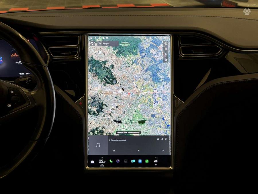 Zils Tesla Model S 2018 Viļņa, ar dzinēja tilpumu 0.00 L un nobraukumu 190 tūkst. km par 15000 €, foto 25 vietnē AUTOMOTO.COM.LV