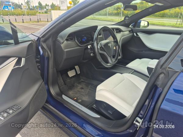 Zils Tesla Model S 2018 Tallina, ar dzinēja tilpumu 0.00 L un nobraukumu 131 tūkst. km par 34000 €, foto 3 vietnē AUTOMOTO.COM.LV