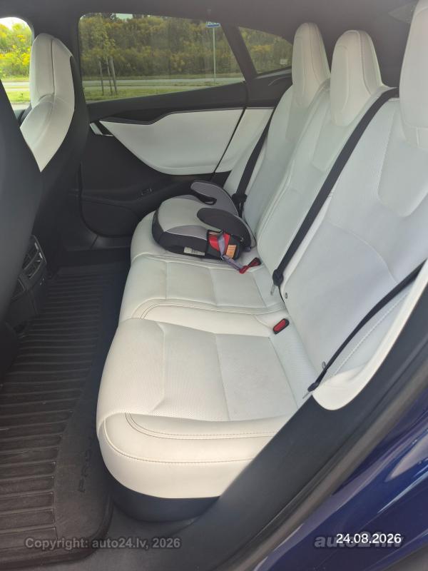 Zils Tesla Model S 2018 Tallina, ar dzinēja tilpumu 0.00 L un nobraukumu 131 tūkst. km par 34000 €, foto 4 vietnē AUTOMOTO.COM.LV
