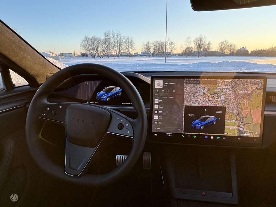 Blue Tesla Model S 2024 in Kaunas, with an engine capacity of 0.00 L and mileage of 20 thousand km for 55000 €, photo 9 on AUTOMOTO.COM.LV