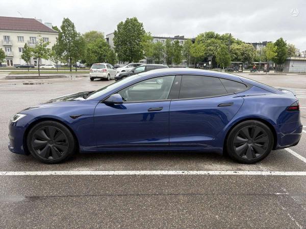 Blue Tesla Model S 2024 in Kaunas, with an engine capacity of 0.00 L and mileage of 30 thousand km for 53500 €, photo 7 on AUTOMOTO.COM.LV