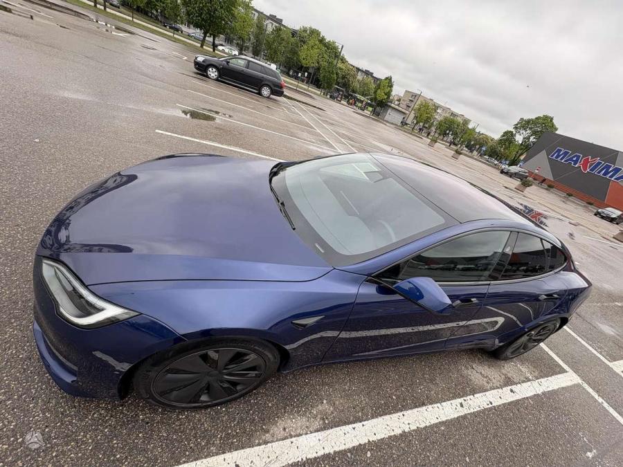 Blue Tesla Model S 2024 in Kaunas, with an engine capacity of 0.00 L and mileage of 30 thousand km for 53500 €, photo 8 on AUTOMOTO.COM.LV