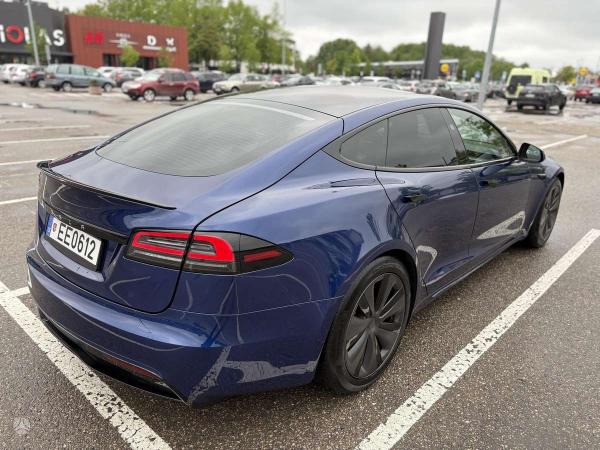 Blue Tesla Model S 2024 in Kaunas, with an engine capacity of 0.00 L and mileage of 30 thousand km for 53500 €, photo 9 on AUTOMOTO.COM.LV