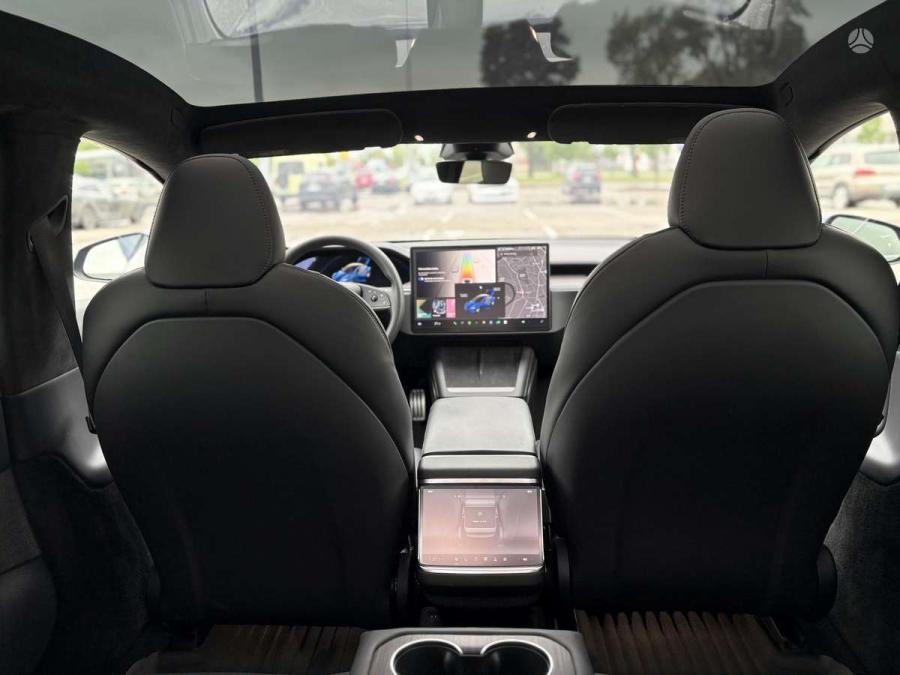 Blue Tesla Model S 2024 in Kaunas, with an engine capacity of 0.00 L and mileage of 30 thousand km for 53500 €, photo 13 on AUTOMOTO.COM.LV