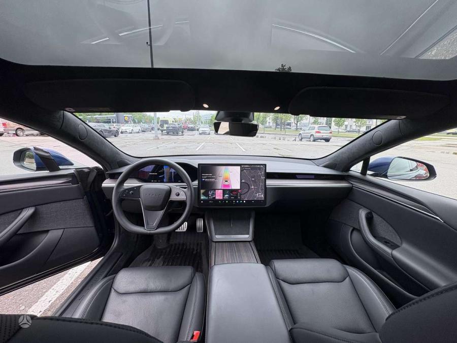 Blue Tesla Model S 2024 in Kaunas, with an engine capacity of 0.00 L and mileage of 30 thousand km for 53500 €, photo 15 on AUTOMOTO.COM.LV