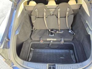 Blue Tesla Model S 2014 in Telschi, with an engine capacity of 0.00 L and mileage of 200 thousand km for 15000 €, photo 27 on AUTOMOTO.COM.LV