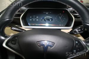Blue Tesla Model S 2014 in Riga, with an engine capacity of 0.00 L and mileage of 273 thousand km for 10900 €, photo 5 on AUTOMOTO.COM.LV