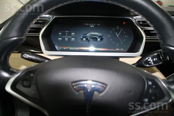 Zils Tesla Model S 2014 Rīga, ar dzinēja tilpumu 0.00 L un nobraukumu 280 tūkst. km par 10500 €, foto 4 vietnē AUTOMOTO.COM.LV