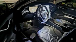 Zils Tesla Model S 2014 Kauņa, ar dzinēja tilpumu 0.00 L un nobraukumu 92 tūkst. km par 15500 €, foto 23 vietnē AUTOMOTO.COM.LV