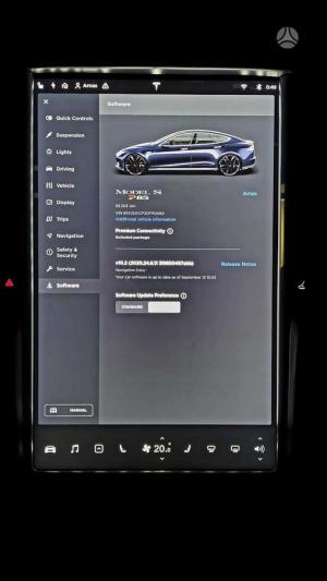 Zils Tesla Model S 2014 Kauņa, ar dzinēja tilpumu 0.00 L un nobraukumu 92 tūkst. km par 15500 €, foto 24 vietnē AUTOMOTO.COM.LV