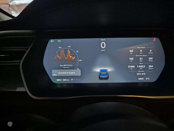 Синий Тесла Модель С 2015 в Вильнюс, объемом двигателя 0.00 л и пробегом 254 тыс. км за 12999 €, фото 11 на AUTOMOTO.COM.LV