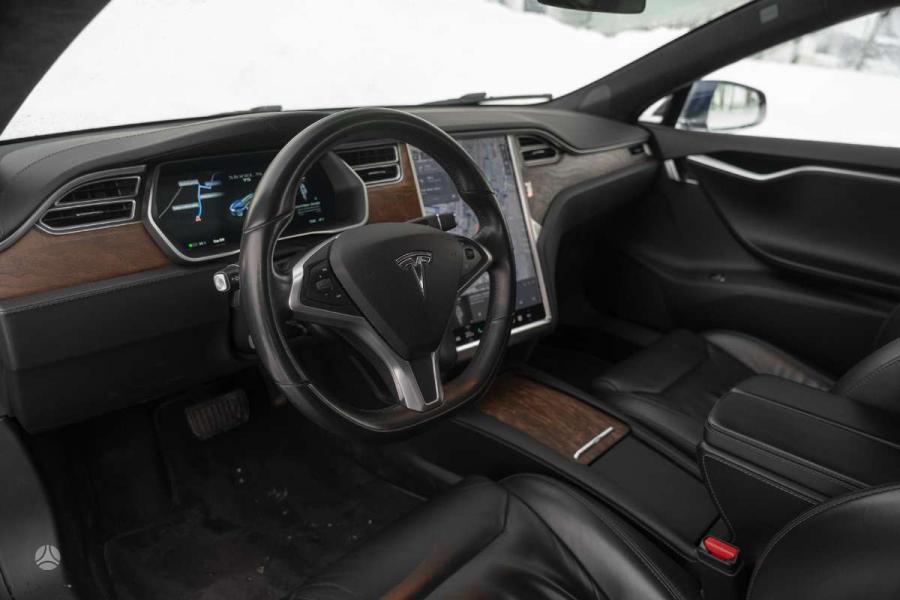 Zils Tesla Model S 2017 Viļņa, ar dzinēja tilpumu 0.00 L un nobraukumu 122 tūkst. km par 22500 €, foto 13 vietnē AUTOMOTO.COM.LV