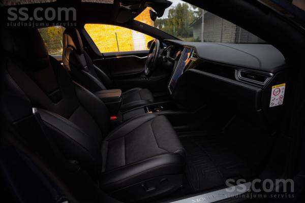 Blue Tesla Model S 2017 in Jelgava, with an engine capacity of 0.00 L and mileage of 0 thousand km for 19200 €, photo 8 on AUTOMOTO.COM.LV