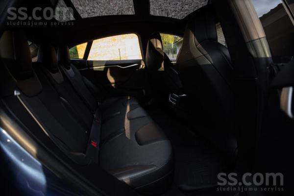 Blue Tesla Model S 2017 in Jelgava, with an engine capacity of 0.00 L and mileage of 0 thousand km for 19200 €, photo 9 on AUTOMOTO.COM.LV