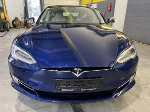Zils Tesla Model S 2018 Alīta, ar dzinēja tilpumu 0.00 L un nobraukumu 94 tūkst. km par 13950 €, foto 5 vietnē AUTOMOTO.COM.LV
