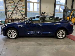 Zils Tesla Model S 2018 Alīta, ar dzinēja tilpumu 0.00 L un nobraukumu 94 tūkst. km par 13950 €, foto 8 vietnē AUTOMOTO.COM.LV