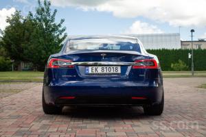 Zils Tesla Model S 2018 Jelgava, ar dzinēja tilpumu 0.00 L un nobraukumu 152 tūkst. km par 21000 €, foto 6 vietnē AUTOMOTO.COM.LV