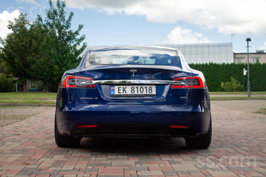 Zils Tesla Model S 2018 Jelgava, ar dzinēja tilpumu 0.00 L un nobraukumu 152 tūkst. km par 21000 €, foto 6 vietnē AUTOMOTO.COM.LV