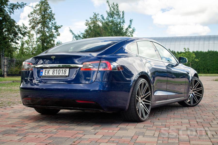 Zils Tesla Model S 2018 Jelgava, ar dzinēja tilpumu 0.00 L un nobraukumu 152 tūkst. km par 21000 €, foto 7 vietnē AUTOMOTO.COM.LV