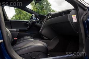 Zils Tesla Model S 2018 Jelgava, ar dzinēja tilpumu 0.00 L un nobraukumu 152 tūkst. km par 21000 €, foto 8 vietnē AUTOMOTO.COM.LV