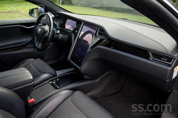 Zils Tesla Model S 2018 Jelgava, ar dzinēja tilpumu 0.00 L un nobraukumu 152 tūkst. km par 21000 €, foto 8 vietnē AUTOMOTO.COM.LV