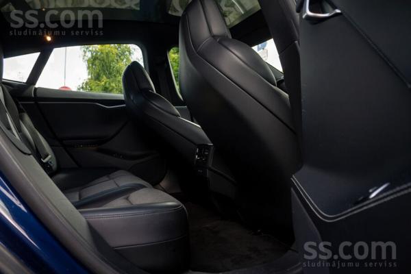 Zils Tesla Model S 2018 Jelgava, ar dzinēja tilpumu 0.00 L un nobraukumu 152 tūkst. km par 21000 €, foto 9 vietnē AUTOMOTO.COM.LV