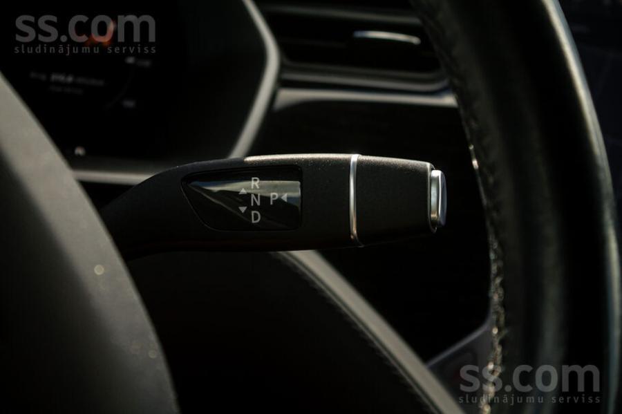 Zils Tesla Model S 2018 Jelgava, ar dzinēja tilpumu 0.00 L un nobraukumu 152 tūkst. km par 21000 €, foto 14 vietnē AUTOMOTO.COM.LV