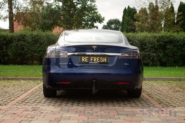 Blue Tesla Model S 2018 in Jelgava, with an engine capacity of 0.00 L and mileage of 152 thousand km for 18600 €, photo 6 on AUTOMOTO.COM.LV