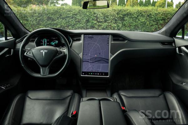 Blue Tesla Model S 2018 in Jelgava, with an engine capacity of 0.00 L and mileage of 152 thousand km for 18600 €, photo 10 on AUTOMOTO.COM.LV
