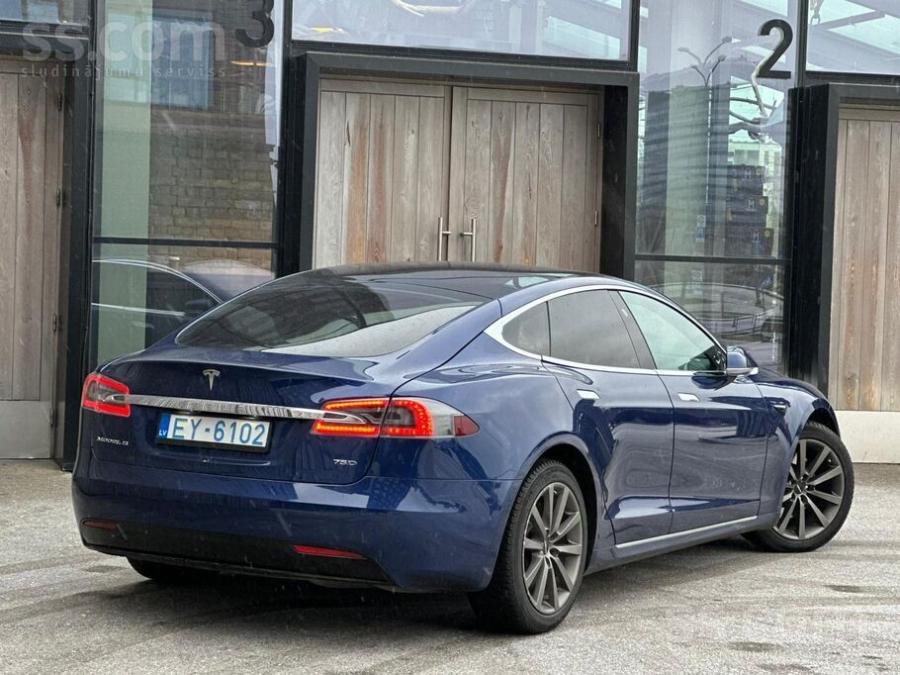 Zils Tesla Model S 2019 Rīga, ar dzinēja tilpumu 0.00 L un nobraukumu 148 tūkst. km par 22950 €, foto 2 vietnē AUTOMOTO.COM.LV